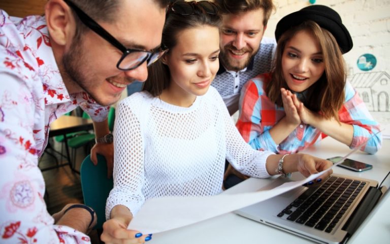 Advantages and disadvantages of studying and working – Studywatches.com